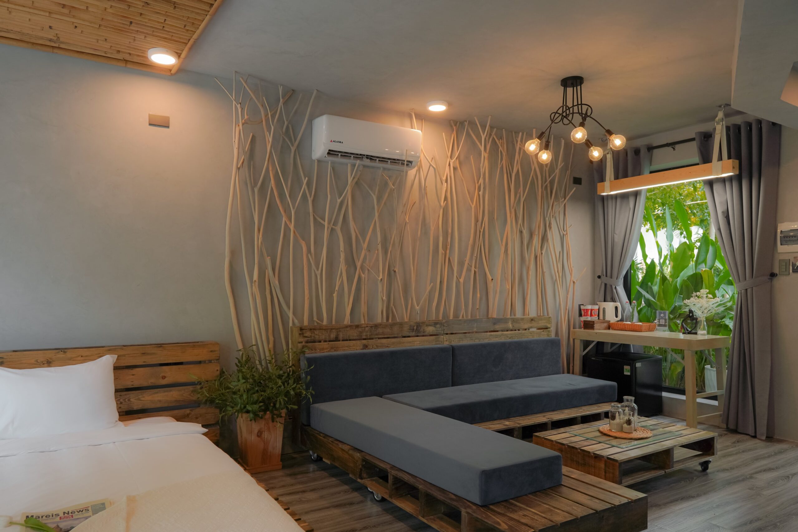 Deluxe Twin Room – Sky View | Babylon Mini Resort