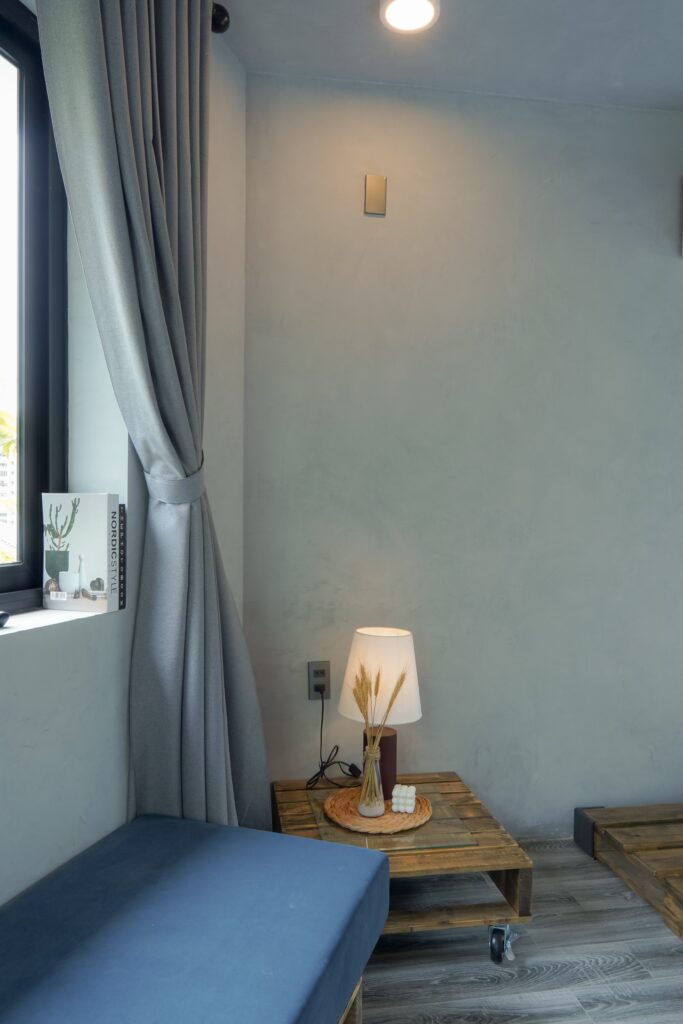 Deluxe Twin Room – Sky View | Babylon Mini Resort