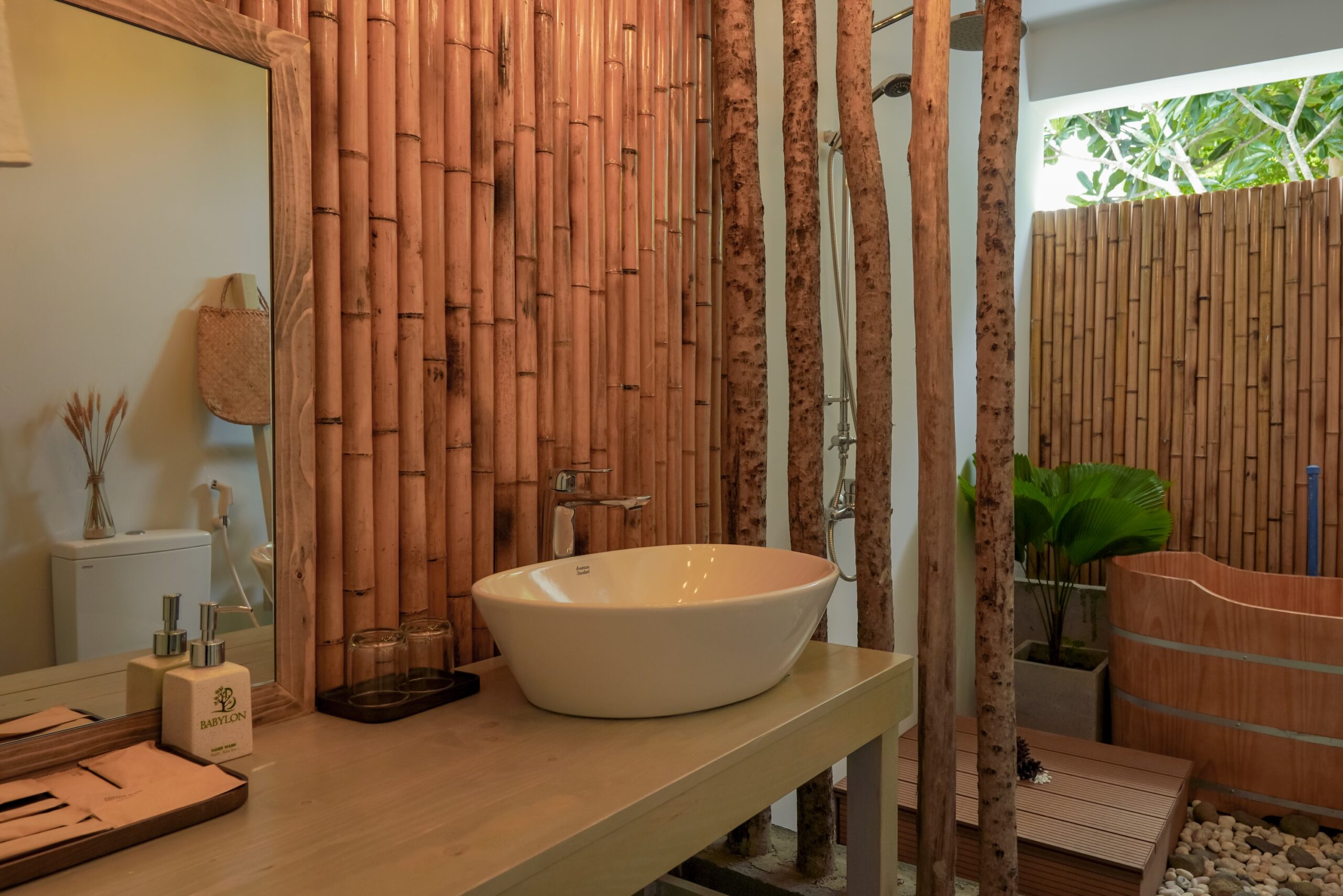 Deluxe Twin Room – Sky View | Babylon Mini Resort